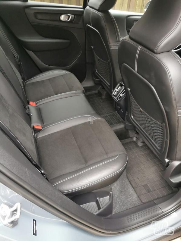 Синий Вольво XC40 2022 в Плунге, объемом двигателя 2.00 л и пробегом 35 тыс. км за 23300 €, фото 11 на AUTOMOTO.COM.LV