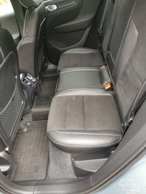 Синий Вольво XC40 2022 в Плунге, объемом двигателя 2.00 л и пробегом 35 тыс. км за 23300 €, фото 12 на AUTOMOTO.COM.LV