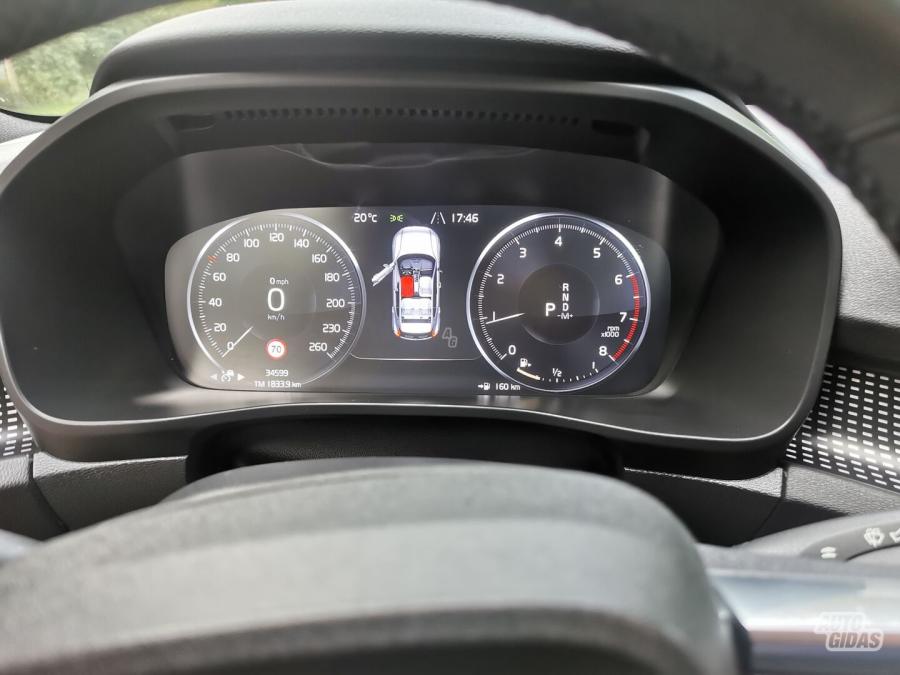 Синий Вольво XC40 2022 в Плунге, объемом двигателя 2.00 л и пробегом 35 тыс. км за 23300 €, фото 13 на AUTOMOTO.COM.LV