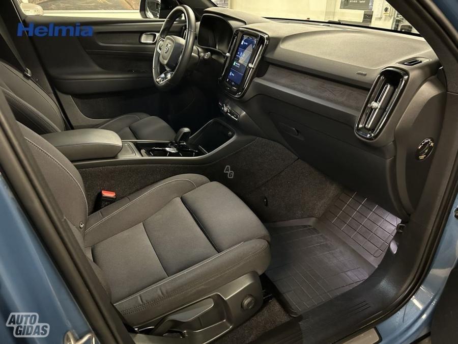 Blue Volvo XC40 2023 in Kaunas, with an engine capacity of 0.00 L and mileage of 72 thousand km for 32344 €, photo 9 on AUTOMOTO.COM.LV