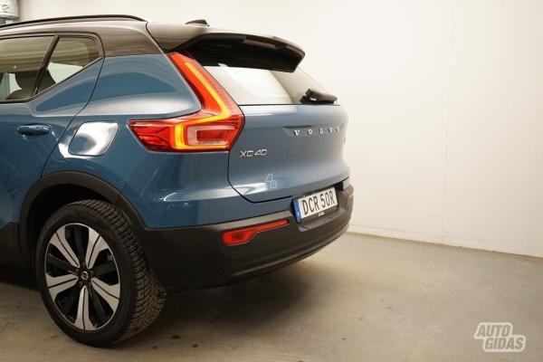 Zils Volvo XC40 2023 Kauņa, ar dzinēja tilpumu 0.00 L un nobraukumu 46 tūkst. km par 35694 €, foto 3 vietnē AUTOMOTO.COM.LV