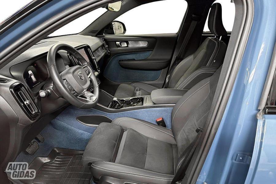 Blue Volvo XC40 2023 in Kaunas, with an engine capacity of 0.00 L and mileage of 52 thousand km for 31238 €, photo 30 on AUTOMOTO.COM.LV