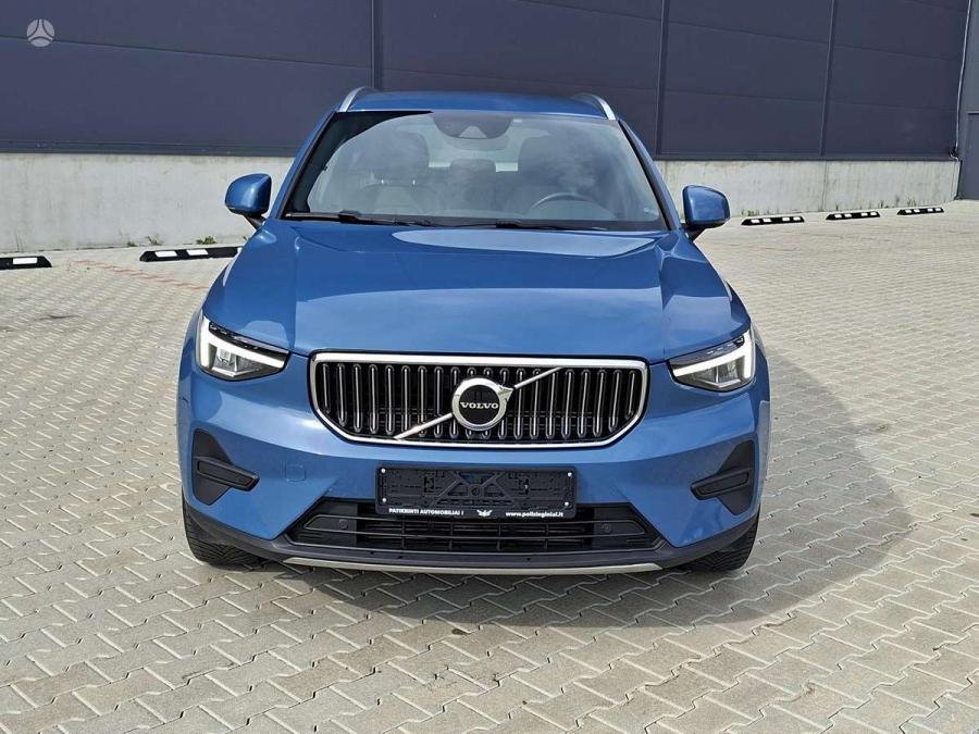 Zils Volvo XC40 2023 Šauļi, ar dzinēja tilpumu 1.48 L un nobraukumu 141 tūkst. km par 25500 €, foto 4 vietnē AUTOMOTO.COM.LV