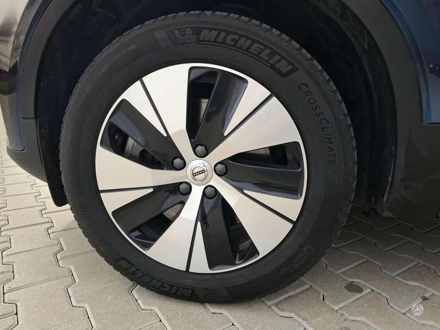 Zils Volvo XC40 2023 Šauļi, ar dzinēja tilpumu 1.48 L un nobraukumu 141 tūkst. km par 25500 €, foto 10 vietnē AUTOMOTO.COM.LV
