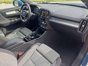 Zils Volvo XC40 2023 Šauļi, ar dzinēja tilpumu 1.48 L un nobraukumu 141 tūkst. km par 25500 €, foto 18 vietnē AUTOMOTO.COM.LV