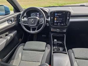 Zils Volvo XC40 2023 Šauļi, ar dzinēja tilpumu 1.48 L un nobraukumu 141 tūkst. km par 25500 €, foto 27 vietnē AUTOMOTO.COM.LV