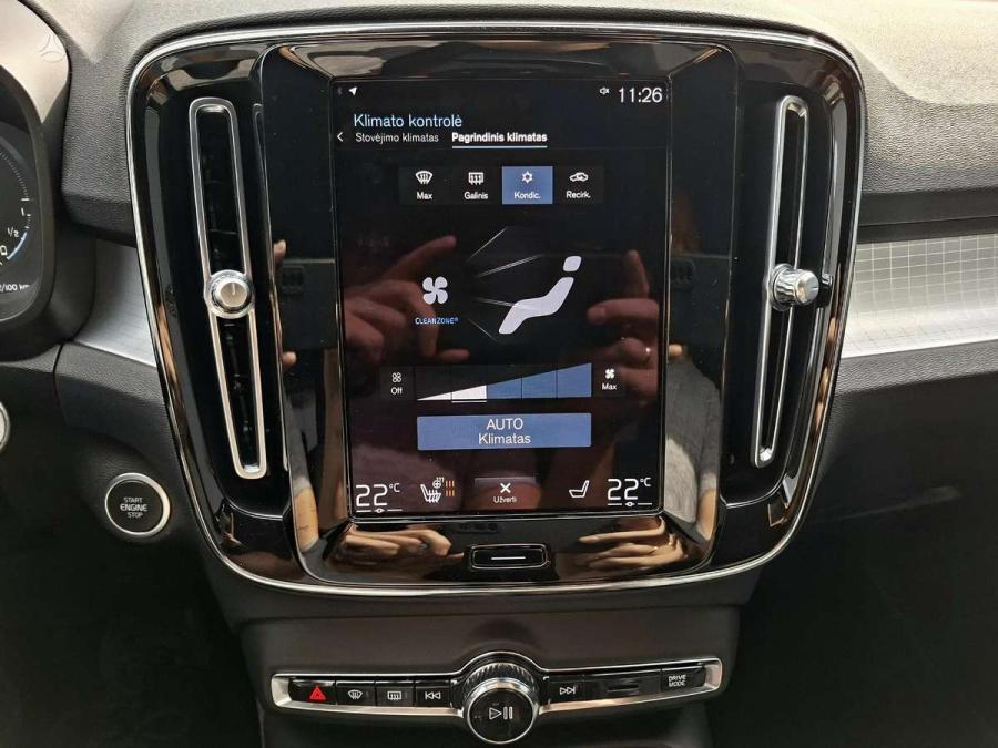 Zils Volvo XC40 2023 Šauļi, ar dzinēja tilpumu 1.48 L un nobraukumu 141 tūkst. km par 25500 €, foto 32 vietnē AUTOMOTO.COM.LV