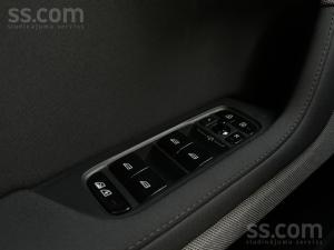 Blue Volvo XC40 2022 in Riga, with an engine capacity of 0.00 L and mileage of 52 thousand km for 23880 €, photo 12 on AUTOMOTO.COM.LV