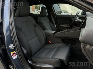 Blue Volvo XC40 2022 in Riga, with an engine capacity of 0.00 L and mileage of 52 thousand km for 23880 €, photo 24 on AUTOMOTO.COM.LV