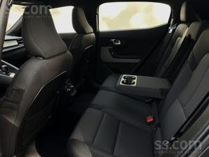 Blue Volvo XC40 2022 in Riga, with an engine capacity of 0.00 L and mileage of 52 thousand km for 23880 €, photo 29 on AUTOMOTO.COM.LV