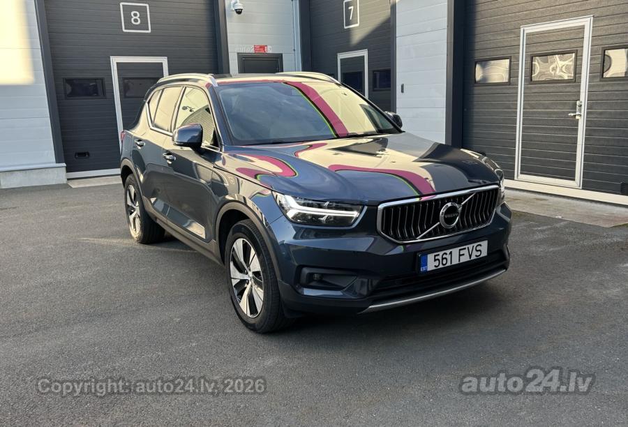 Zils Volvo XC40 2021 Tallina, ar dzinēja tilpumu 1.50 L un nobraukumu 141 tūkst. km par 20000 €, foto 1 vietnē AUTOMOTO.COM.LV