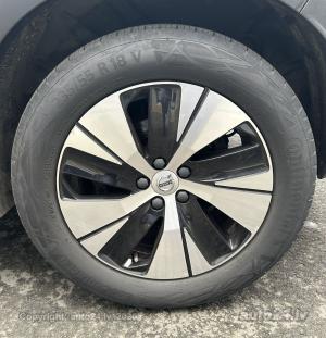 Zils Volvo XC40 2021 Tallina, ar dzinēja tilpumu 1.50 L un nobraukumu 141 tūkst. km par 20000 €, foto 8 vietnē AUTOMOTO.COM.LV