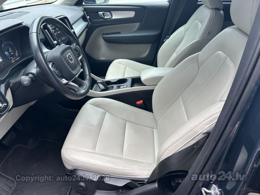 Zils Volvo XC40 2021 Tallina, ar dzinēja tilpumu 1.50 L un nobraukumu 141 tūkst. km par 20000 €, foto 14 vietnē AUTOMOTO.COM.LV