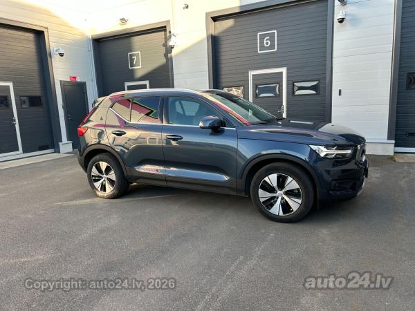 Zils Volvo XC40 2021 Tallina, ar dzinēja tilpumu 1.50 L un nobraukumu 141 tūkst. km par 20000 €, foto 6 vietnē AUTOMOTO.COM.LV