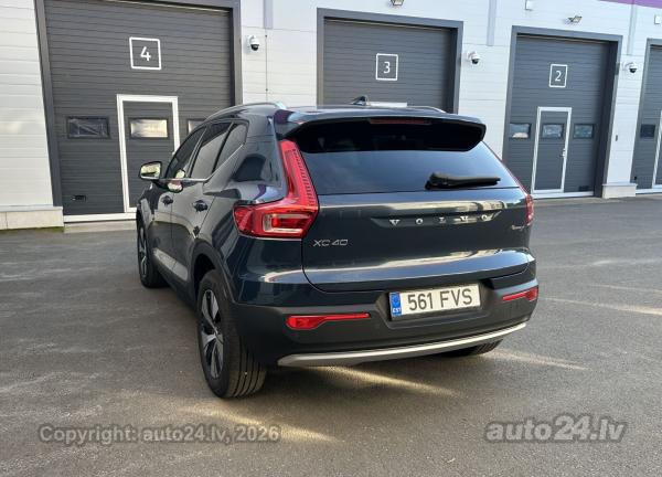 Zils Volvo XC40 2021 Tallina, ar dzinēja tilpumu 1.50 L un nobraukumu 141 tūkst. km par 20000 €, foto 7 vietnē AUTOMOTO.COM.LV