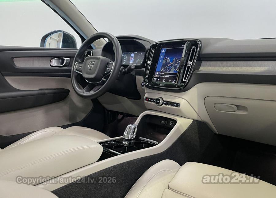 Zils Volvo XC40 2022 Tallina, ar dzinēja tilpumu 1.50 L un nobraukumu 48 tūkst. km par 28490 €, foto 13 vietnē AUTOMOTO.COM.LV