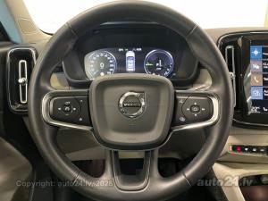 Zils Volvo XC40 2022 Tallina, ar dzinēja tilpumu 1.50 L un nobraukumu 48 tūkst. km par 28490 €, foto 15 vietnē AUTOMOTO.COM.LV