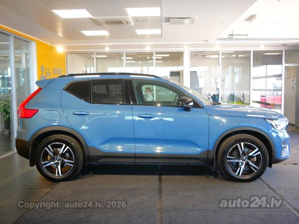 Синий Вольво XC40 2023 в Таллин, объемом двигателя 2.00 л и пробегом 50 тыс. км за 29990 €, фото 2 на AUTOMOTO.COM.LV