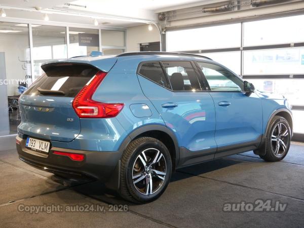 Синий Вольво XC40 2023 в Таллин, объемом двигателя 2.00 л и пробегом 50 тыс. км за 29990 €, фото 3 на AUTOMOTO.COM.LV