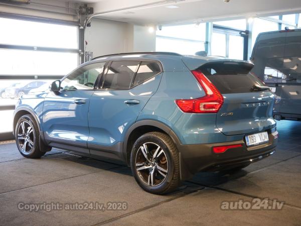 Синий Вольво XC40 2023 в Таллин, объемом двигателя 2.00 л и пробегом 50 тыс. км за 29990 €, фото 4 на AUTOMOTO.COM.LV