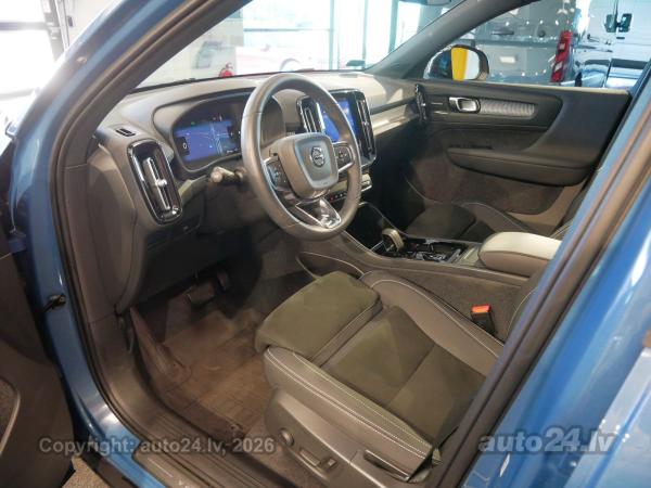 Синий Вольво XC40 2023 в Таллин, объемом двигателя 2.00 л и пробегом 50 тыс. км за 29990 €, фото 7 на AUTOMOTO.COM.LV