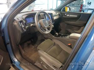Zils Volvo XC40 2023 Tallina, ar dzinēja tilpumu 2.00 L un nobraukumu 50 tūkst. km par 29990 €, foto 8 vietnē AUTOMOTO.COM.LV
