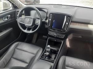 Brown Volvo XC40 2018 in Riga, with an engine capacity of 2.00 L and mileage of 164 thousand km for 21600 €, photo 7 on AUTOMOTO.COM.LV