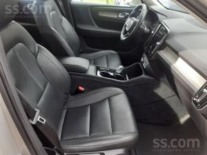 Brown Volvo XC40 2018 in Riga, with an engine capacity of 2.00 L and mileage of 164 thousand km for 21600 €, photo 8 on AUTOMOTO.COM.LV