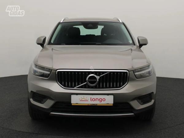Brown Volvo XC40 2019 in Vilnius, with an engine capacity of 2.00 L and mileage of 235 thousand km for 17999 €, photo 3 on AUTOMOTO.COM.LV