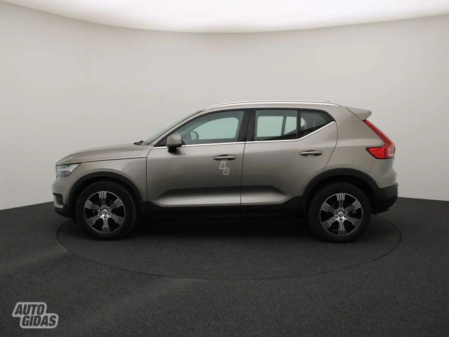 Brown Volvo XC40 2019 in Vilnius, with an engine capacity of 2.00 L and mileage of 235 thousand km for 17999 €, photo 7 on AUTOMOTO.COM.LV