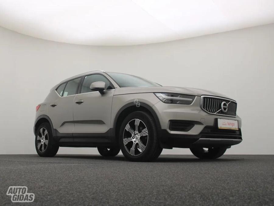 Brown Volvo XC40 2019 in Vilnius, with an engine capacity of 2.00 L and mileage of 235 thousand km for 17999 €, photo 12 on AUTOMOTO.COM.LV