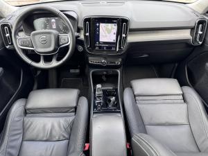 Brown Volvo XC40 2019 in Avizieniai, with an engine capacity of 2.00 L and mileage of 169 thousand km for 18950 €, photo 7 on AUTOMOTO.COM.LV