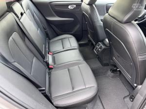 Brown Volvo XC40 2019 in Avizieniai, with an engine capacity of 2.00 L and mileage of 169 thousand km for 18950 €, photo 11 on AUTOMOTO.COM.LV