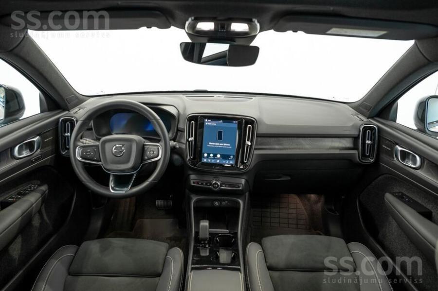 Brown Volvo XC40 2024 in Riga, with an engine capacity of 0.00 L and mileage of 37 thousand km for 36000 €, photo 6 on AUTOMOTO.COM.LV