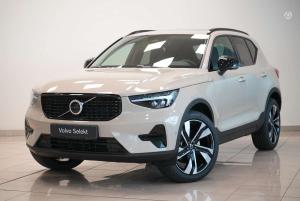 Brown Volvo XC40 2026 in Vilnius, with an engine capacity of 1.97 L and mileage of 10 thousand km for 40900 €, photo  on AUTOMOTO.COM.LV