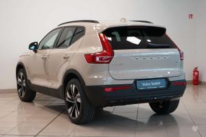 Brown Volvo XC40 2026 in Vilnius, with an engine capacity of 1.97 L and mileage of 10 thousand km for 40900 €, photo 4 on AUTOMOTO.COM.LV