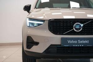 Brown Volvo XC40 2026 in Vilnius, with an engine capacity of 1.97 L and mileage of 10 thousand km for 40900 €, photo 6 on AUTOMOTO.COM.LV