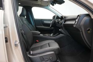 Brown Volvo XC40 2026 in Vilnius, with an engine capacity of 1.97 L and mileage of 10 thousand km for 40900 €, photo 11 on AUTOMOTO.COM.LV