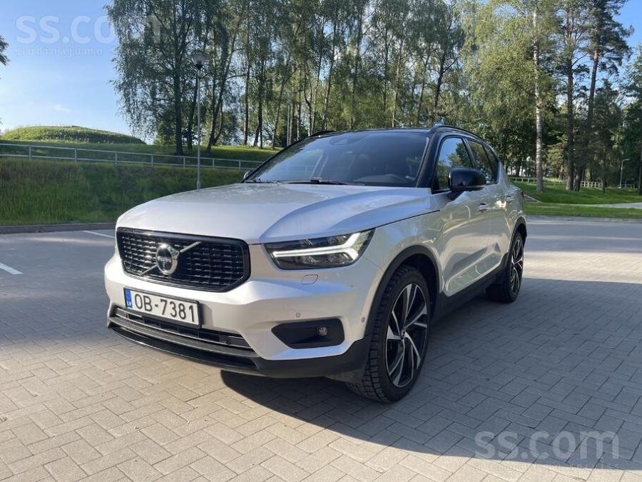 Volvo XC40 2018 Bauska, ar dzinēja tilpumu 2.00 L un nobraukumu 0 tūkst. km par 16450 €, foto 1 vietnē AUTOMOTO.COM.LV