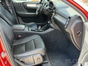 Volvo XC40 2018 Rīga, ar dzinēja tilpumu 2.00 L un nobraukumu 199 tūkst. km par 17500 €, foto 12 vietnē AUTOMOTO.COM.LV
