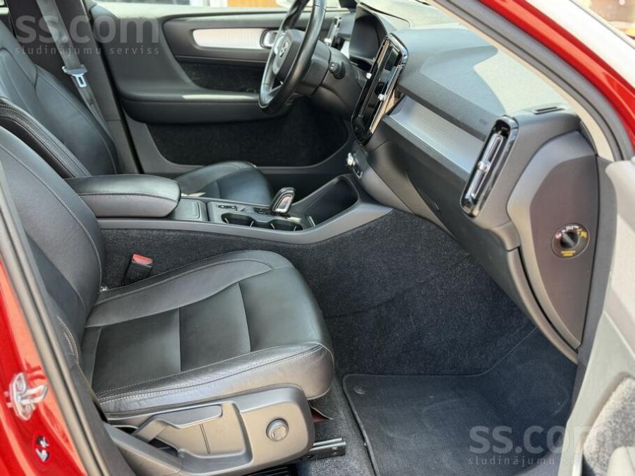 Volvo XC40 2018 Rīga, ar dzinēja tilpumu 2.00 L un nobraukumu 199 tūkst. km par 17500 €, foto 12 vietnē AUTOMOTO.COM.LV