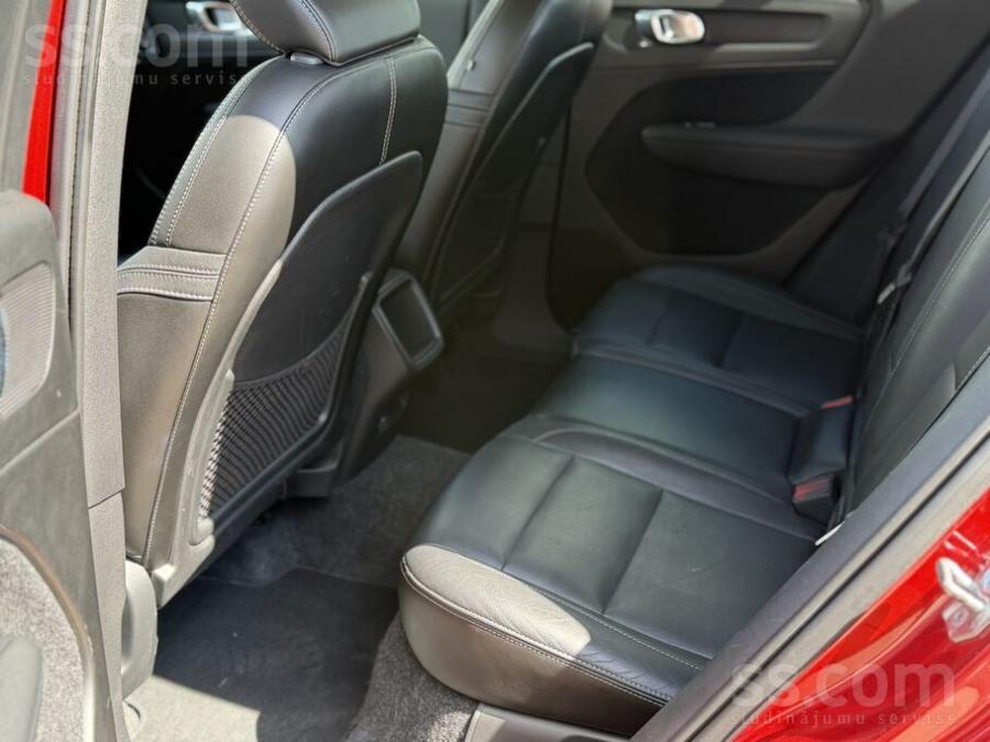 Volvo XC40 2018 Rīga, ar dzinēja tilpumu 2.00 L un nobraukumu 199 tūkst. km par 17500 €, foto 13 vietnē AUTOMOTO.COM.LV