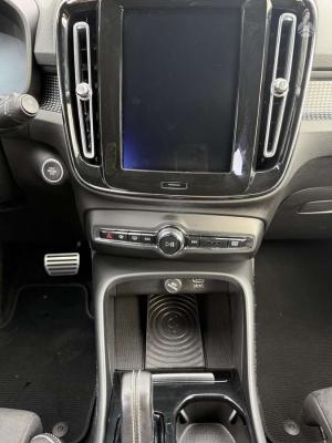 Вольво XC40 2018 в Каунас, объемом двигателя 1.97 л и пробегом 143 тыс. км за 20555 €, фото 16 на AUTOMOTO.COM.LV