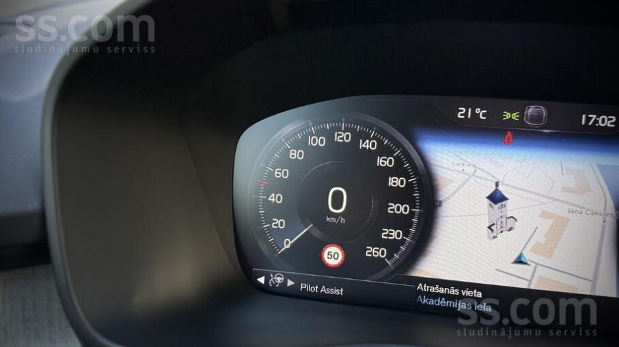 Вольво XC40 2019 в Елгава, объемом двигателя 2.00 л и пробегом 220 тыс. км за 20600 €, фото 18 на AUTOMOTO.COM.LV