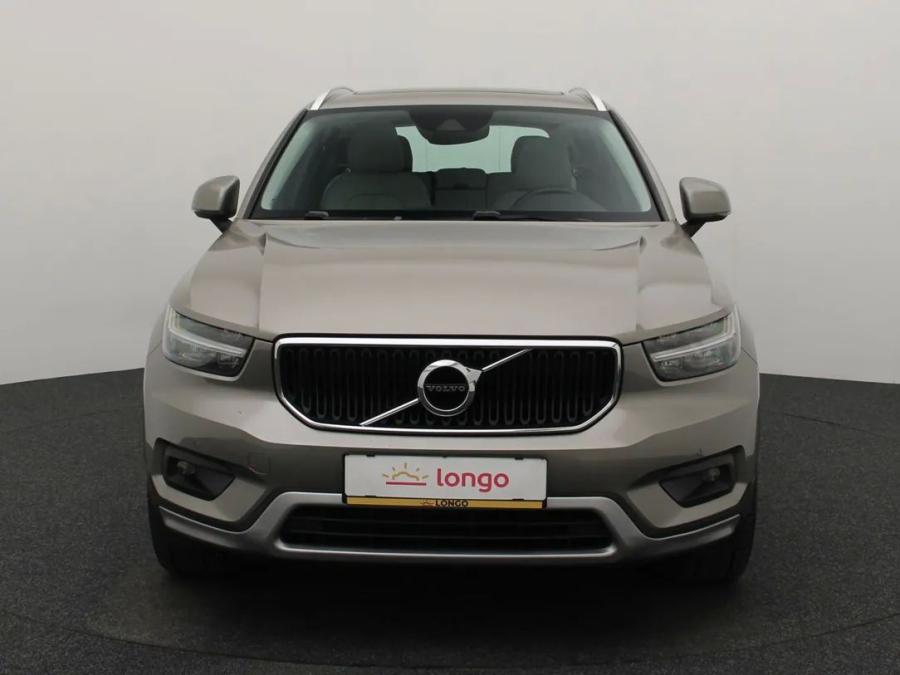 Volvo XC40 2020 in Vilnius, with an engine capacity of 2.00 L and mileage of 200 thousand km for 20299 €, photo 3 on AUTOMOTO.COM.LV