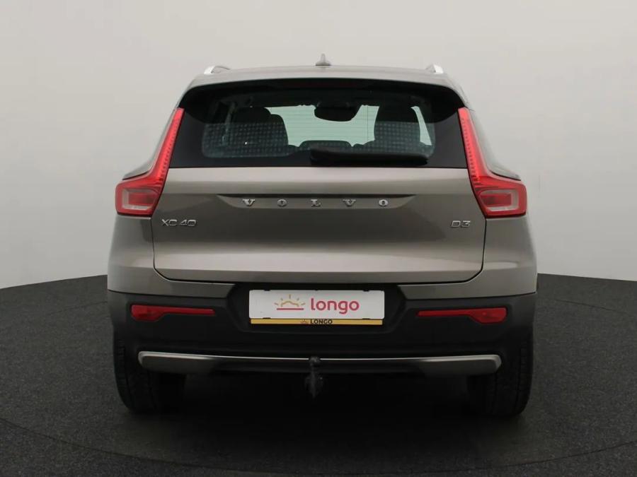 Volvo XC40 2020 in Vilnius, with an engine capacity of 2.00 L and mileage of 200 thousand km for 20299 €, photo 5 on AUTOMOTO.COM.LV