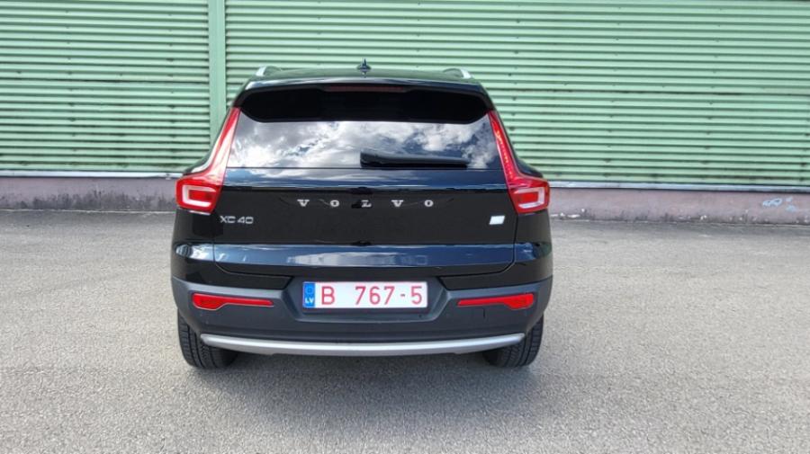 Volvo XC40 2020 Rīga, ar dzinēja tilpumu 1.50 L un nobraukumu 160 tūkst. km par 22900 €, foto 23 vietnē AUTOMOTO.COM.LV