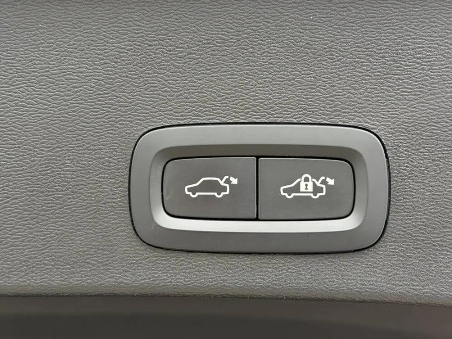 Вольво XC40 2020 в Рига, объемом двигателя 1.50 л и пробегом 160 тыс. км за 21500 €, фото 20 на AUTOMOTO.COM.LV