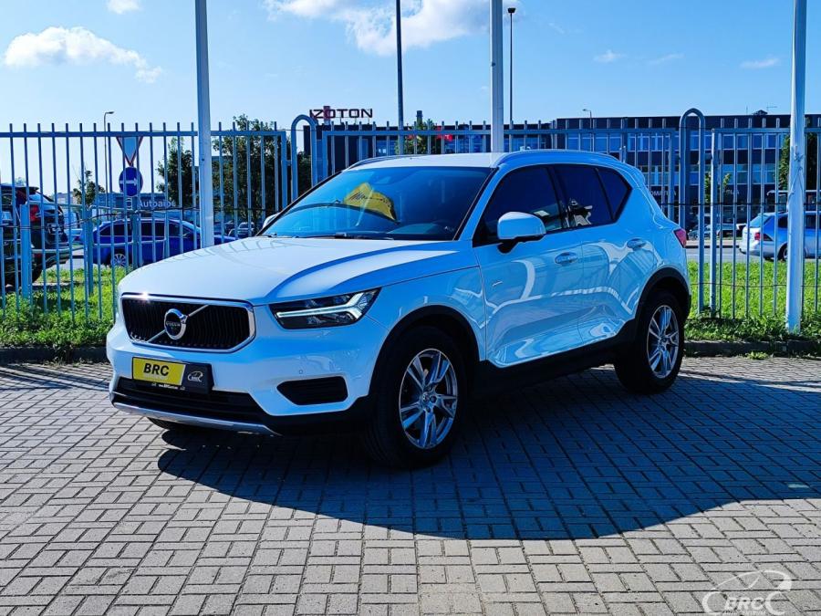 Volvo XC40 2020 in Klaipeda, with an engine capacity of 1.97 L and mileage of 189 thousand km for 18900 €, photo 1 on AUTOMOTO.COM.LV