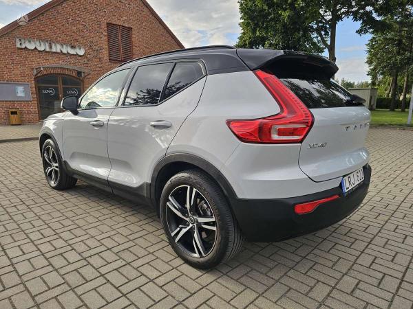 Volvo XC40 2021 in Marijampole, with an engine capacity of 1.97 L and mileage of 57 thousand km for 32900 €, photo 2 on AUTOMOTO.COM.LV